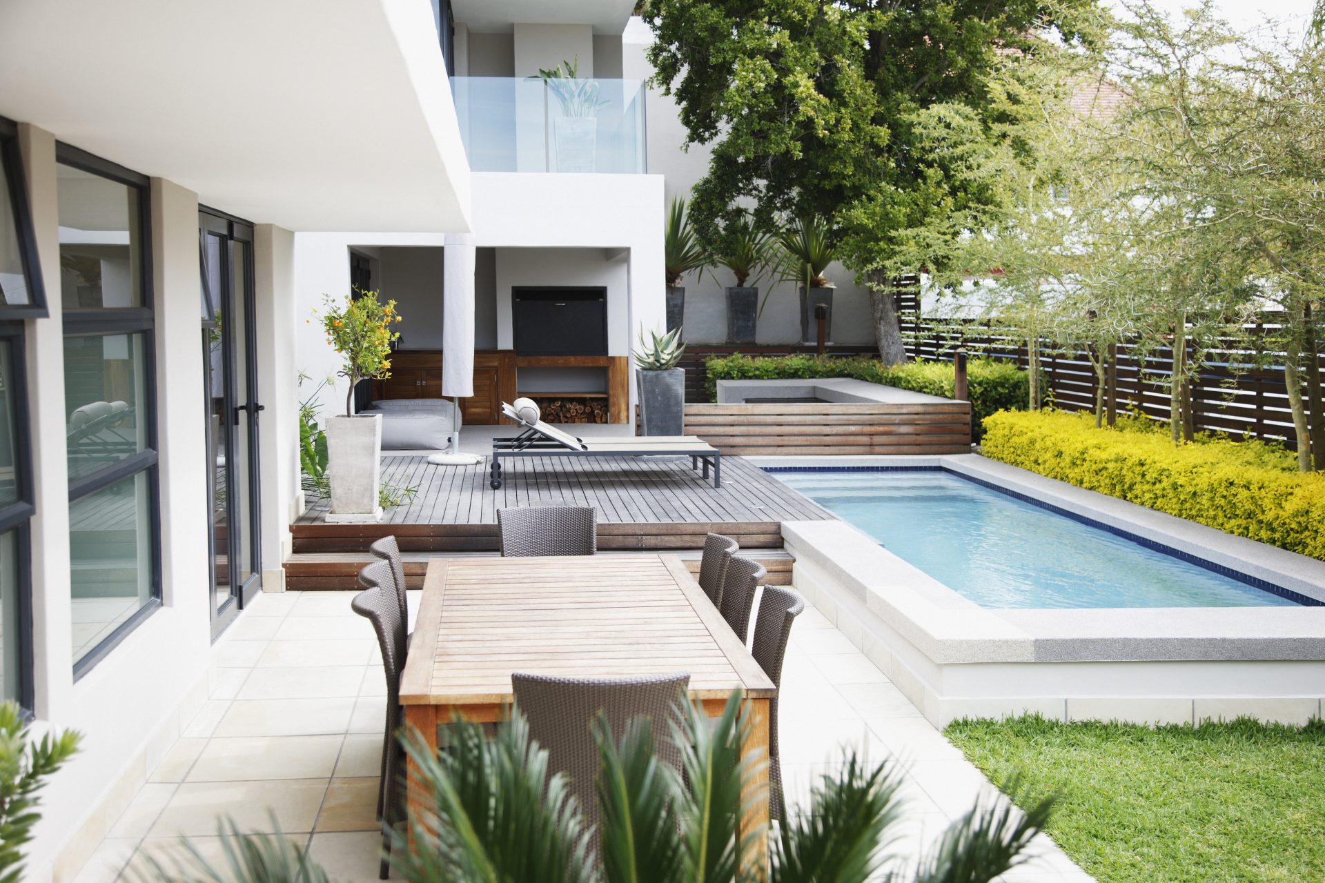 How to master poolside perfection | Elders Real Estate